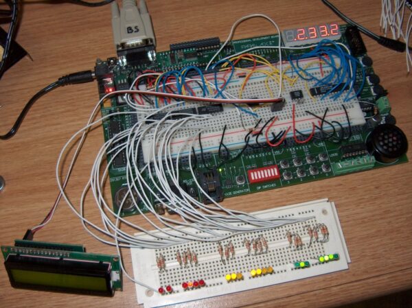 Binary / Digital Clock – Savage///Circuits